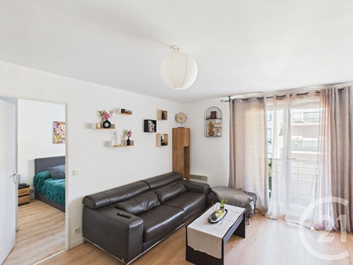 Appartement 2 pièces à vendre à Trappes, Centre-ville, Jaurès, Gare