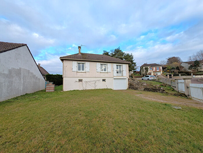 Maison à vendre - Toucy - 4 pièces - 3 chambres