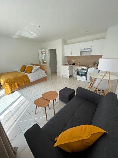 Appartement à louer - Pressoir-Prompt-Bas Coudray, Corbeil Essonnes - 1 pièce