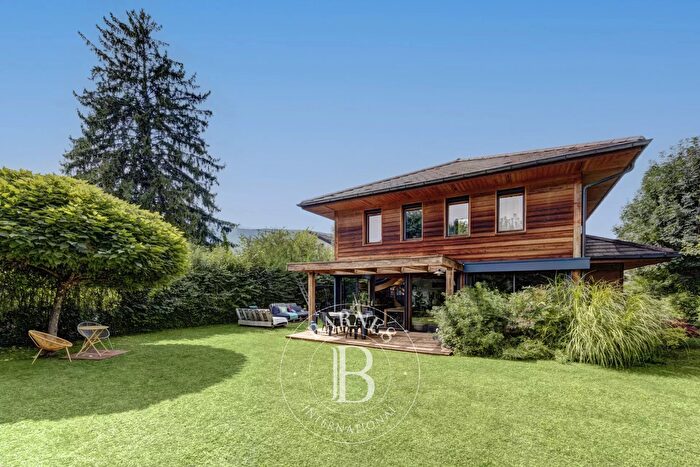 Maison à vendre - Annecy - 6 pièces - 3 chambres