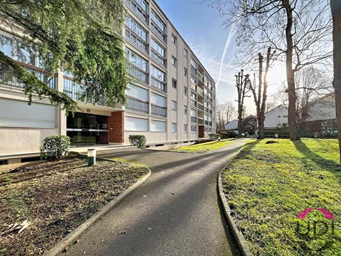 Appartement à vendre - Évry, Village - 3 pièces - 2 chambres