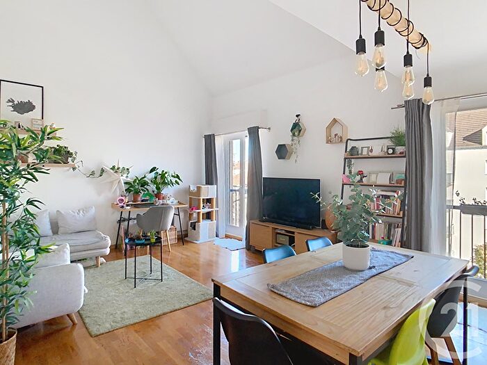 Appartement à vendre - Thiais, Centre-ville - 4 pièces - 3 chambres