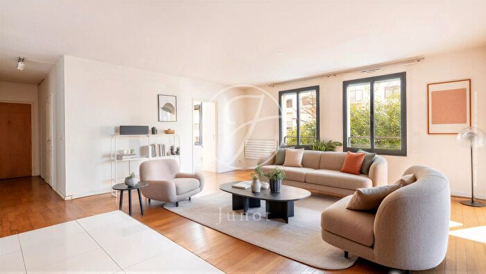 Appartement à vendre - Paris e , Passy, Maison de la Radio, Muette-Sud - 2 pièces - 1 chambre