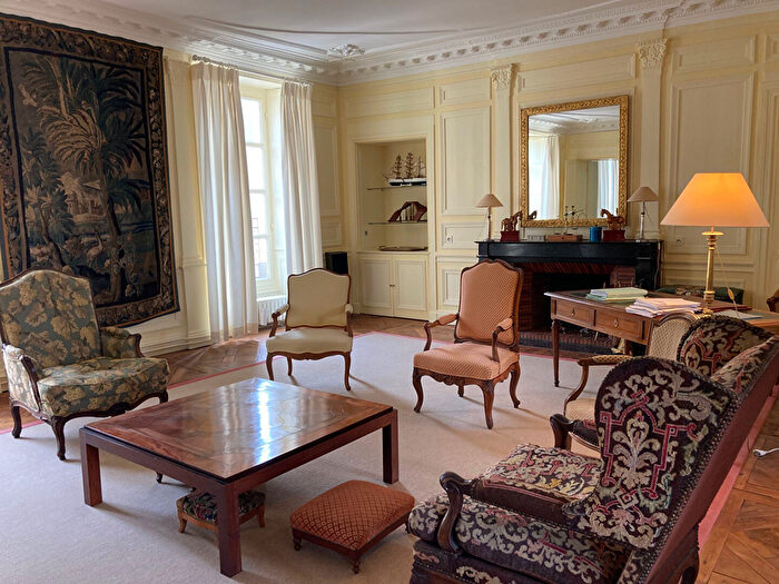 Appartement à vendre - Quartiers Centre, Centre-ville - 4 pièces - 2 chambres