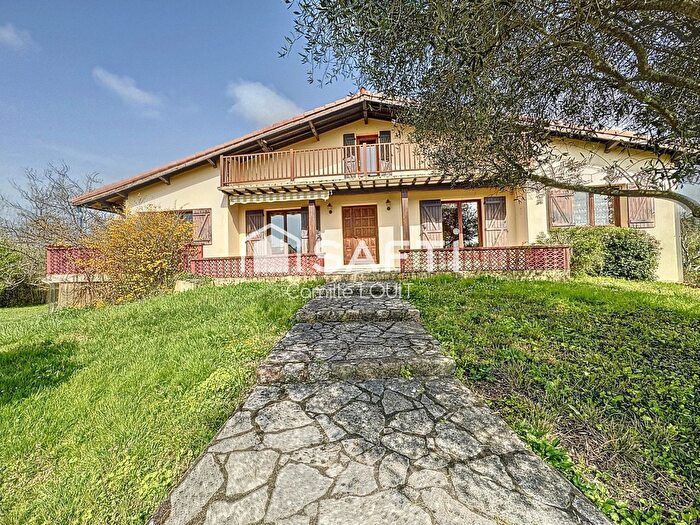 Maison à vendre - Latresne - 8 pièces - 5 chambres