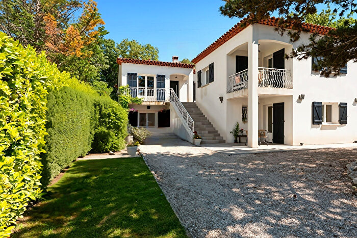 Maison 5 pièces à Bouc-Bel-Air, La Salle, à vendre