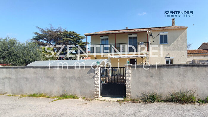 Maison à vendre - Vauvert - 6 pièces - 5 chambres