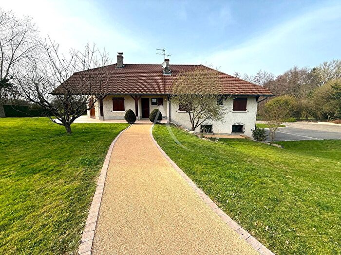 Maison à louer - Nord et Ouest, Viriat - 5 pièces - 3 chambres