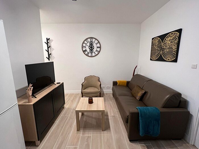 Appartement 5 pièces à vendre - Aubervilliers, Centre-ville, Victor Hugo