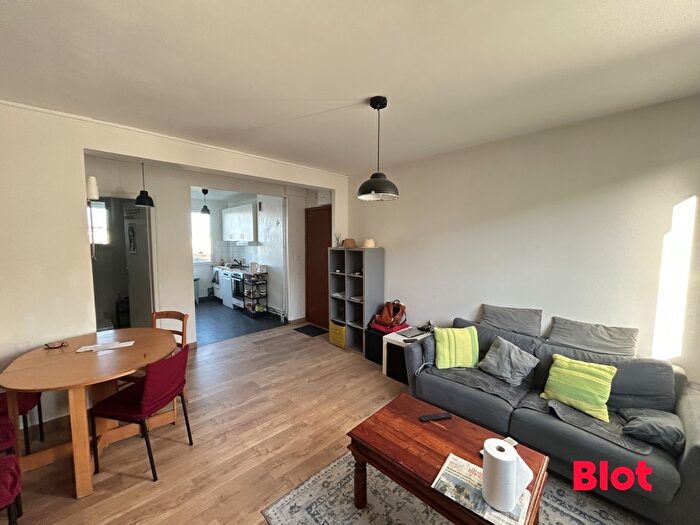 Appartement à vendre - Quartiers Sud-Ouest, Sainte-Thérèse - 3 pièces - 2 chambres