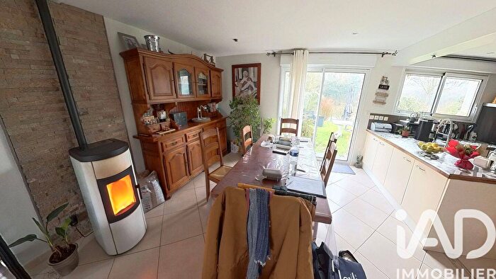 Maison à louer - Villaines-les-Rochers - 5 pièces - 4 chambres