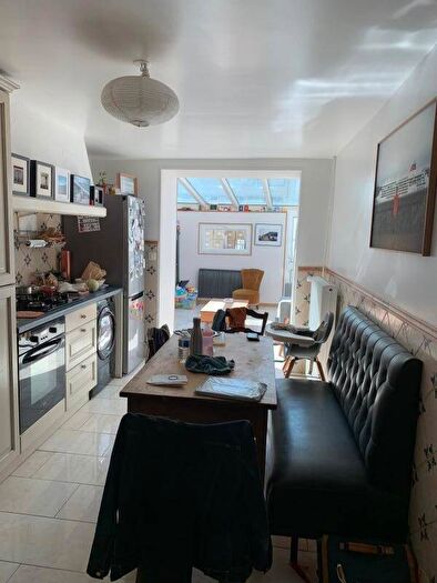 Maison à louer - Houdan - 4 pièces - 3 chambres