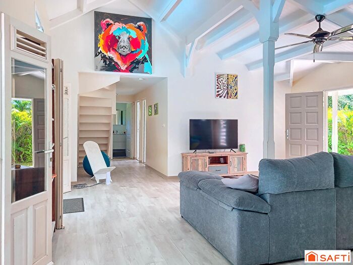 Maison à vendre - Baie-Mahault - 5 pièces - 3 chambres