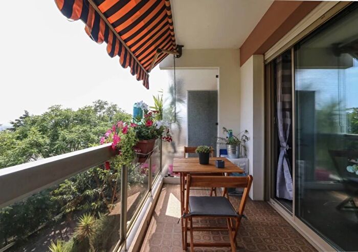 Appartement à louer - Nice, Saint-Maurice - 2 pièces - 1 chambre