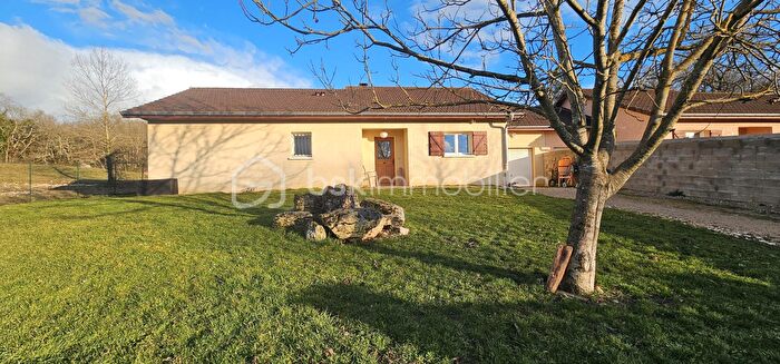 Maison 4 pièces à Creys-Mépieu, à vendre