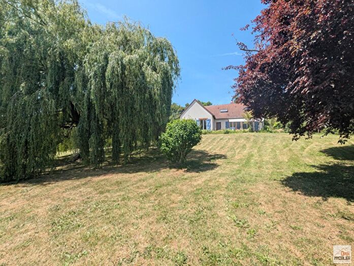 Maison 5 pièces à Chassignolles, à vendre