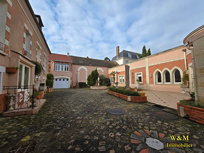 Maison à vendre - Grigny, Centre-ville, Blanc Manteaux - 10 pièces - 4 chambres