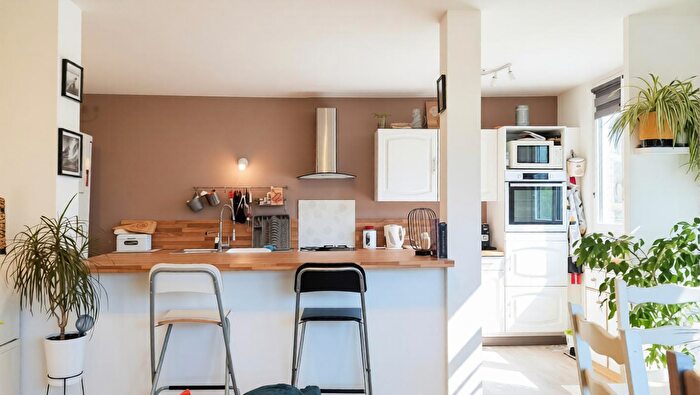 Appartement 4 pièces à Villeneuve-d'Ascq, Cousinerie, à vendre
