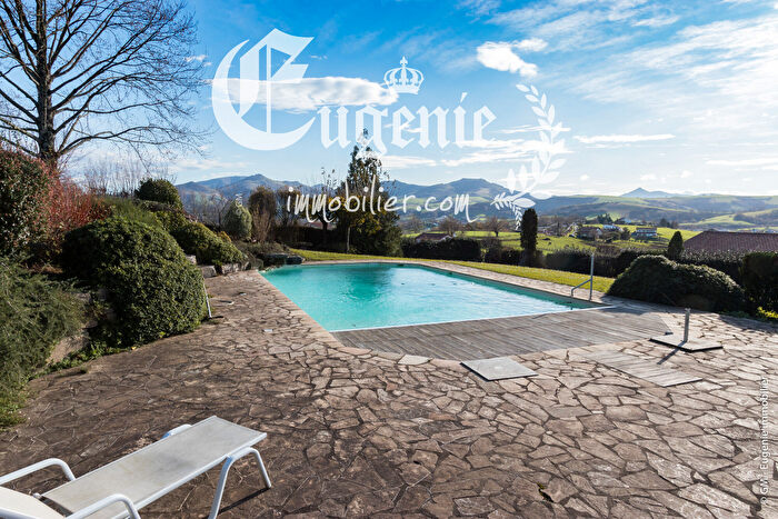 Maison à vendre - Souraïde - 7 pièces - 4 chambres