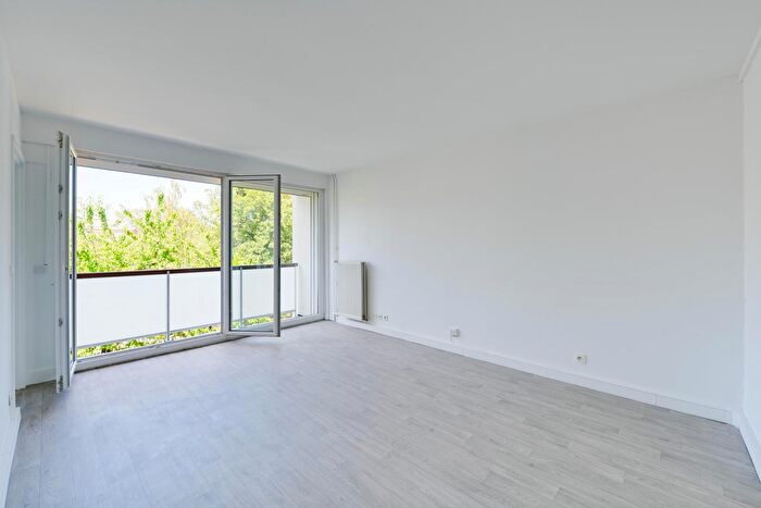 Appartement à louer - Châtenay-Malabry, Seignelay - 3 pièces - 2 chambres