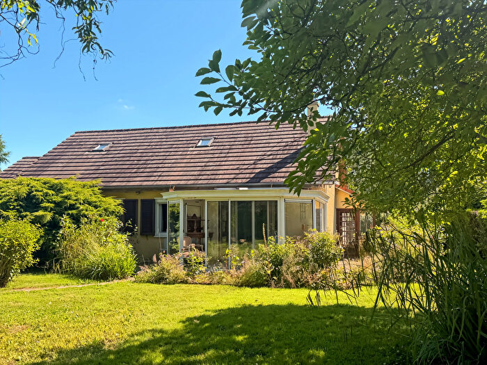 Bertreville-Saint-Ouen : Maison 6 pièces à vendre