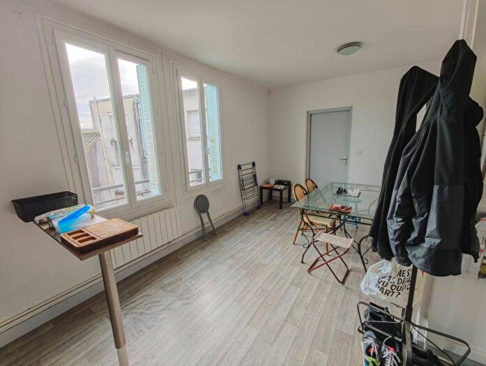 Appartement à louer - Bessines-sur-Gartempe - 2 pièces - 1 chambre