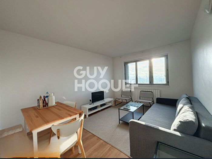 Appartement à louer - Stains, Le Clos Saint-Lazare - 3 pièces - 2 chambres