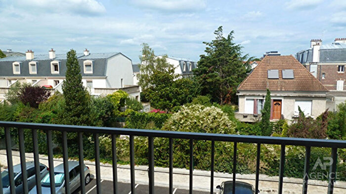 Appartement à louer - Rueil-Malmaison, Martinets - 1 pièce