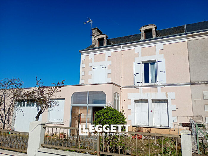 Maison à vendre - Lathus-Saint-Rémy - 5 pièces - 4 chambres