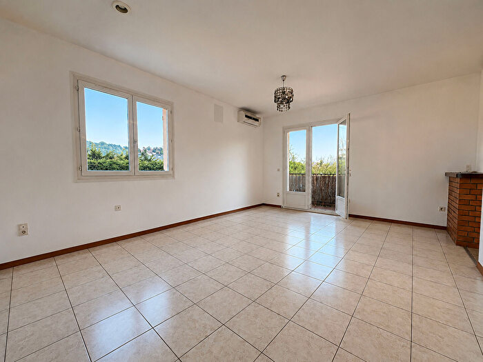 Appartement 3 pièces à louer - Aix-en-Provence, Les Milles