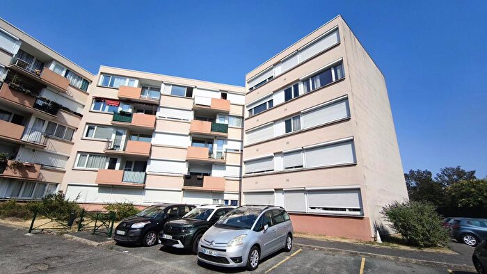 Les Mureaux, Centre-ville - Appartement 4 pièces à vendre