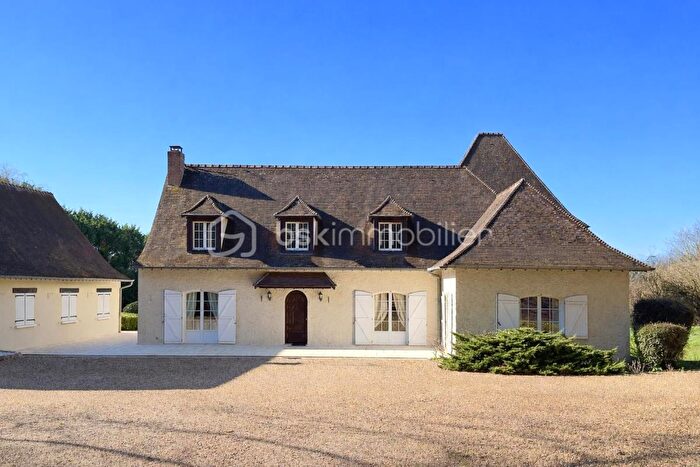 Maison à vendre - Chessy - 20 pièces - 13 chambres