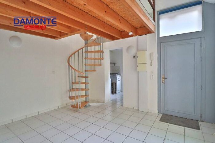 Appartement à louer - Cathédrale, Troyes - 2 pièces - 1 chambre