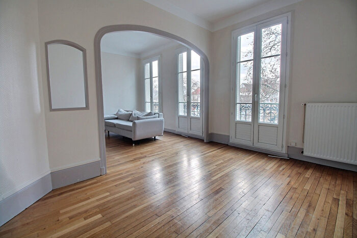 Appartement 4 pièces à Colombes, Centre-ville, à vendre