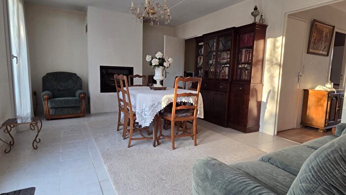 Maison à vendre - Tinqueux - 6 pièces - 4 chambres