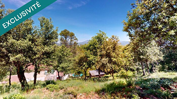 Maison à vendre - Néoules - 5 pièces - 4 chambres