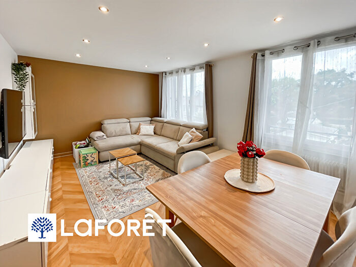 Appartement 3 pièces à vendre à Sainte-Geneviève-des-Bois, Paul Vaillant Couturier