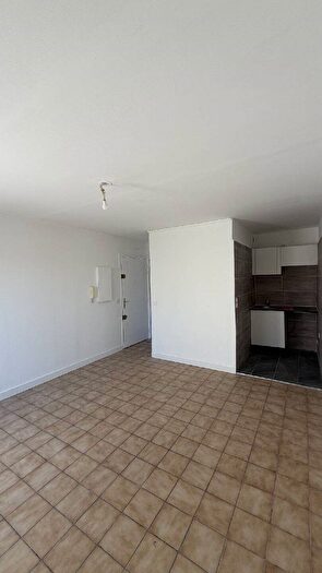 Appartement à louer - Charles de Gaulle-Gambetta, Savigny-sur-Orge - 1 pièce