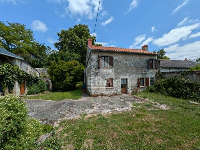 Maison 5 pièces à Rilly-sur-Vienne, à vendre