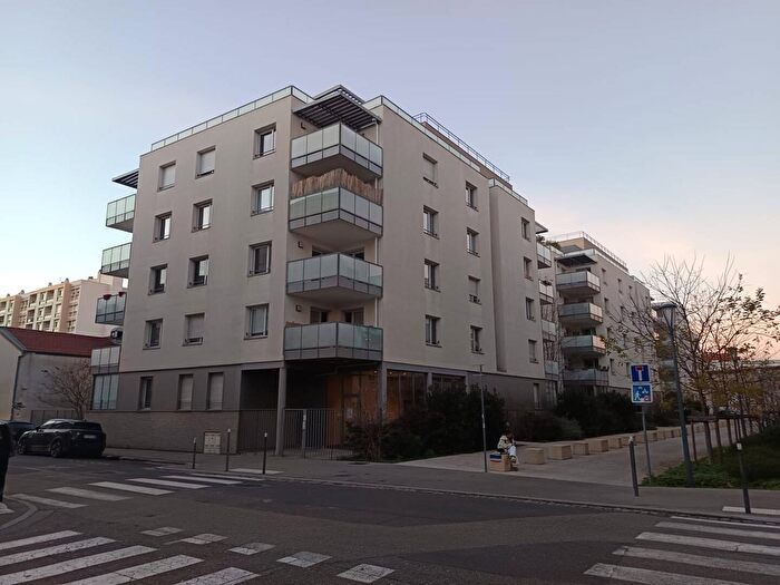 Girondins, Lyon 7ème arrondissement : Appartement 1 pièce à louer