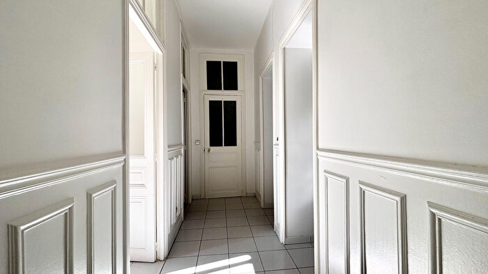 Appartement à vendre - Corbeil-Essonnes, Centre-ville - 3 pièces - 2 chambres