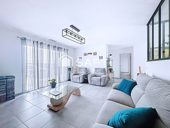 Maison à vendre - Puycornet - 5 pièces - 3 chambres