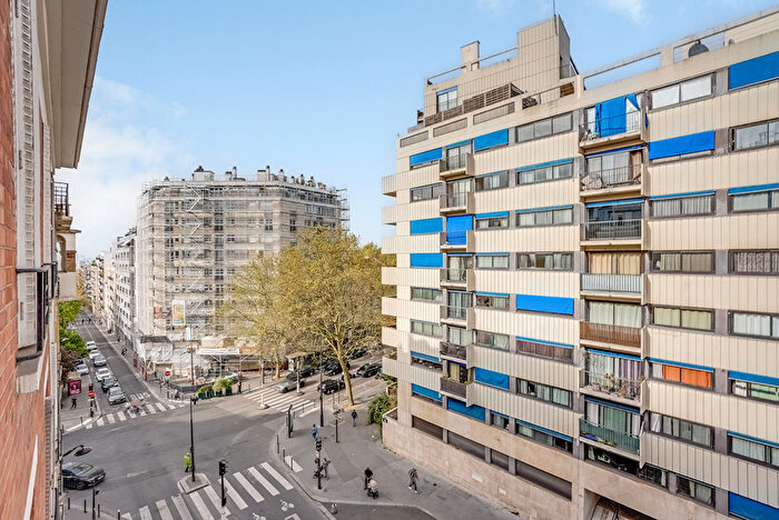 Appartement 1 pièce à Paris 19ème, Buttes Chaumont, Laumière, Manin, à vendre