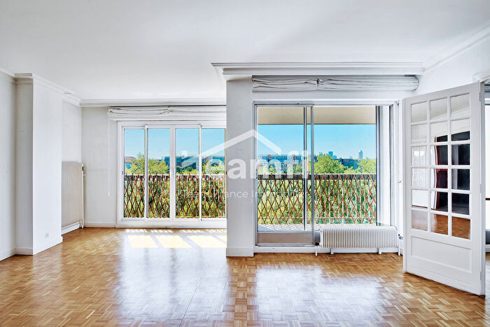 Caluire-et-Cuire, Saint-Clair : Appartement 4 pièces à vendre