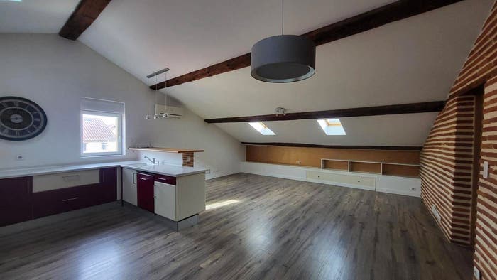 École Joseph Bara-Groupe scolaire Carnot-Hôtel de Ville, Agen : Appartement 3 pièces à louer