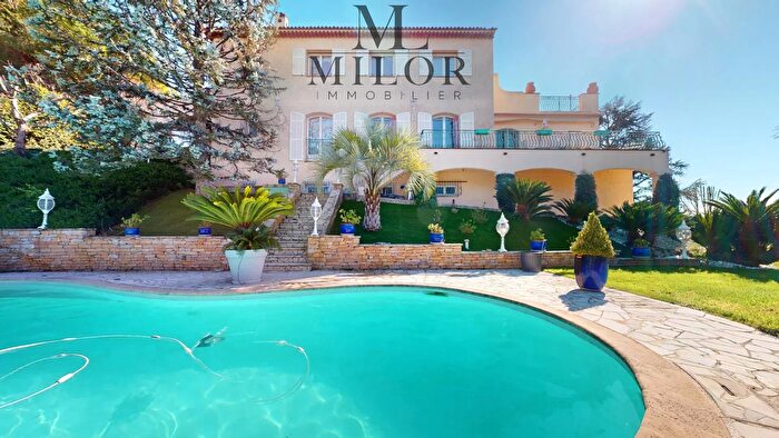 Maison à vendre - Drap - 8 pièces - 3 chambres