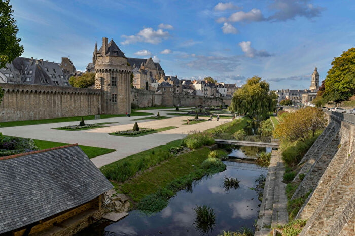 Appartement 4 pièces à vendre à Vannes, Centre-ville, Le Port
