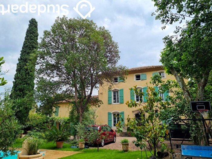 Appartement à louer - Malpassé, Marseille ème arrondissement - 1 pièce - 1 chambre