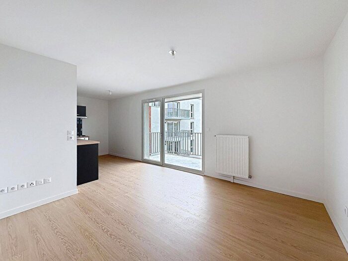 Saint Michel-Tertiales-Le Rôleur, Valenciennes - Appartement 2 pièces à louer