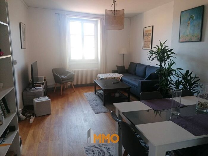 Appartement à louer - LArbresle - 3 pièces - 2 chambres